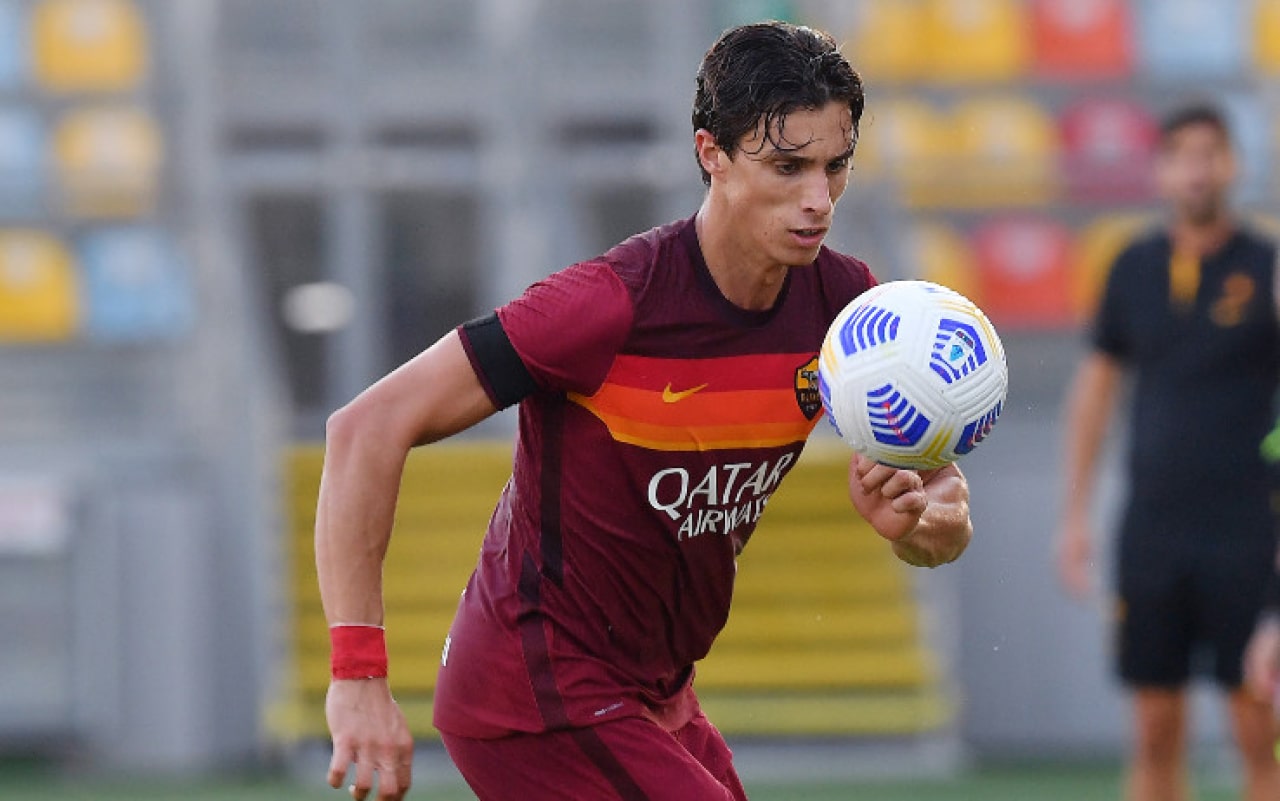 Chi è Riccardo Calafiori, il terzino della Roma vicino alla Cremonese