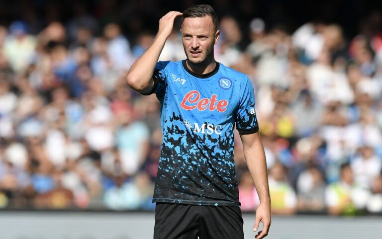 Napoli, Rrahmani: "Siamo a metà dell'opera. Ecco cosa ci diciamo in ...