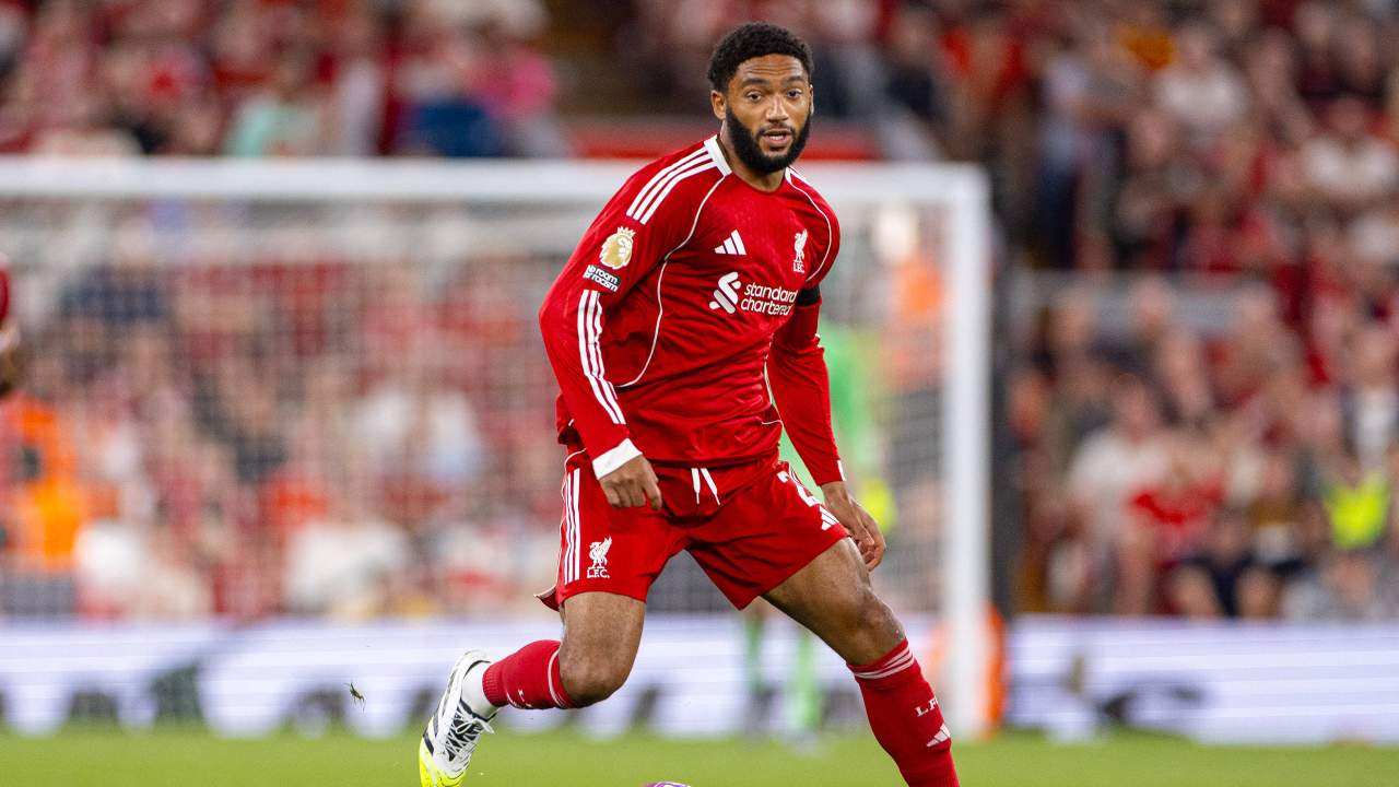Milan, come cambierebbe la difesa con l'arrivo di Joe Gomez